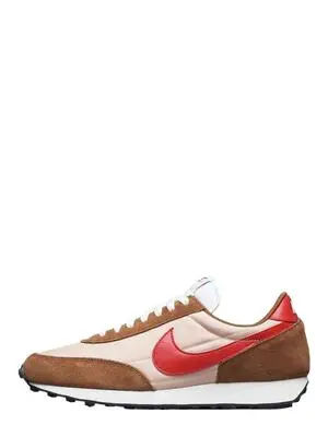 Nike Daybreak Low Top Sneakers - Brown