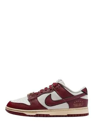 Nike Nike Dunk Low SE "Just Do It" Sail Team Red Sneakers Sail/team Red/black