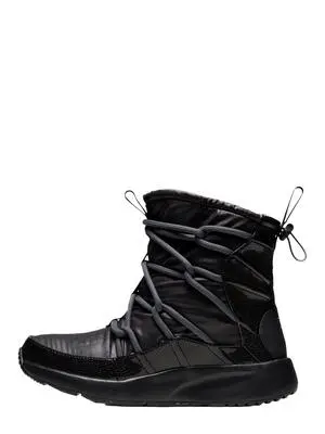 Nike Tanjun High Rise Sneakers - Black