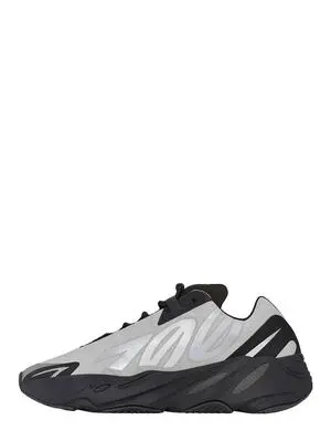 Adidas Adidas Yeezy Boost 700 MNVN Metallic Sneakers Black/gray