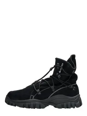 Black/black