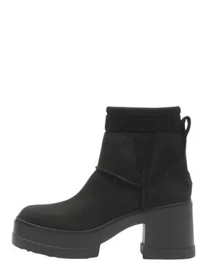 UGG Moxy Chelsea Boot - Black