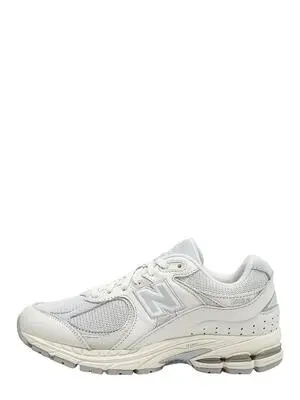 NEW BALANCE New Balance 2002R Lace Up Sneakers Cream/white