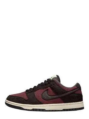 Nike Nike Dunk Low SE Fleece Sneakers Wine Red