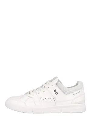 On The Roger Clubhouse Sneakers - White
