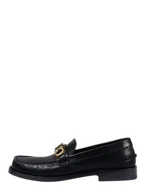 Gucci Leather Loafer With Gold Tone Detailing - Black