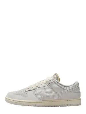 NIKE Nike Dunk Low Sneakers