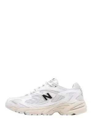 NEW BALANCE 725v1 Athletic Sneakers - Sea Salt/phantom/bone