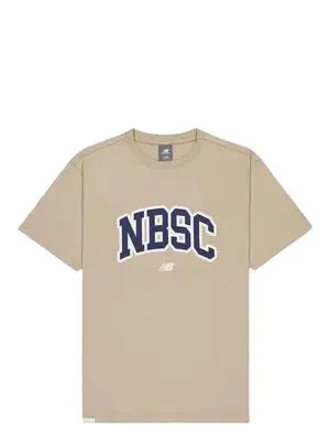 NEW BALANCE Big Nbsc Graphic T-shirt Asia Sizing 'beige Navy - Beige/navy