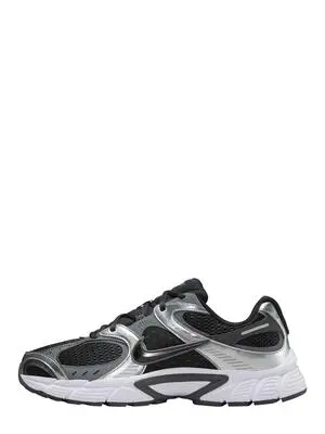 NIKE Nike V5 RNR Sneakers