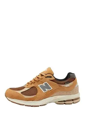NEW BALANCE New Balance 2002R GORE-TEX Sneakers Tan
