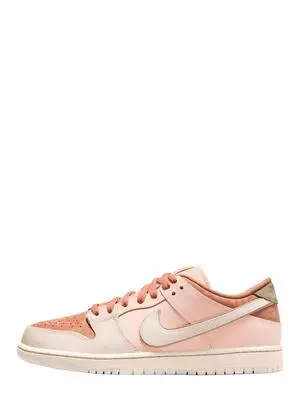 Nike Nike SB Dunk Low Pro PRM "Trocadéro Gardens" Amber Brown/guava Ice/crimson Tint