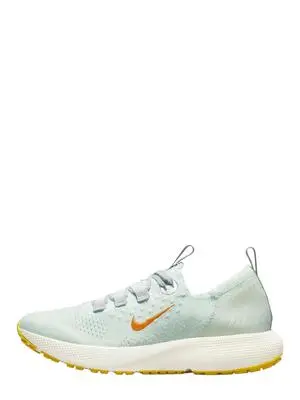 Nike React Escape Run Flyknit Sneakers - Green/orange