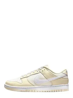 Nike Nike Dunk Low "Coconut Milk" Sneakers Coconut Milk/white-sail