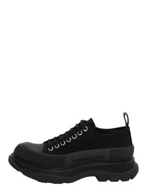Alexander McQueen Alexander McQueen Tread Slick Lace Up Sneakers Black