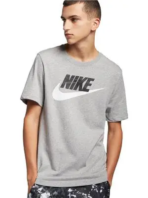 Nike Logo Graphic T-shirt - Grey