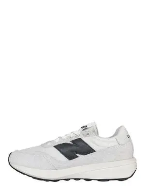 NEW BALANCE 370 Sneakers - Sea Salt/black
