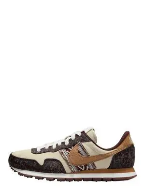 Nike Pegasus 83 Sneakers - Creambrown