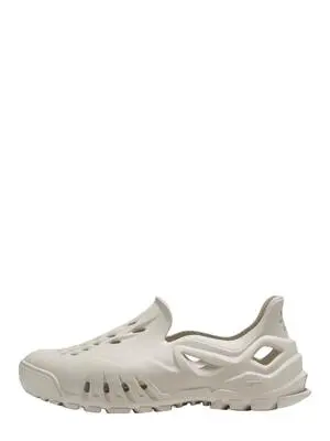 VANS Amzn Pacu Slip-on Clogs - French Oak