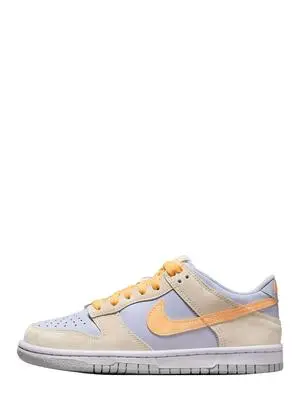Nike Nike Dunk Low "Melon Tint" Sneakers Pale Ivory/melon Tint/light Blue