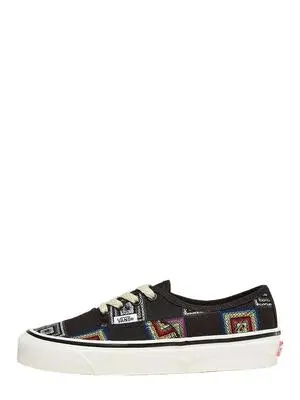 VANS Authentic 44 Low Top Sneakers - Black