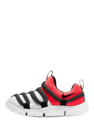Nike Athletic Low Top Sneakers - Black/gray/red