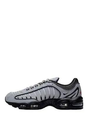 Nike Max Tailwind 4 Sneakers - Black/grey