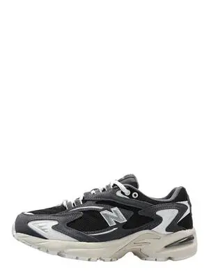 NEW BALANCE New Balance 725 Athletic Sneakers Black/white/silver