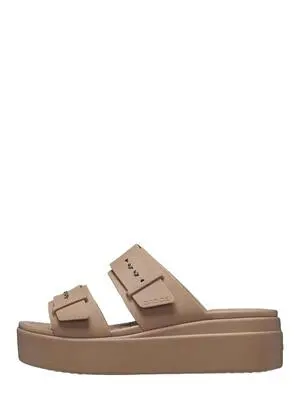 CROCS Brooklyn Sandal Low Wedge - Latte