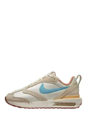 Nike Nike Air Max Dawn Sneakers White