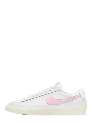 Nike Blazer Low Sneakers - Pink