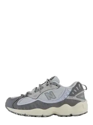 NEW BALANCE 703 Sneakers - Beige/grey