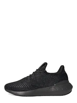 Adidas Originals Swift Run 22 Sneakers - Black