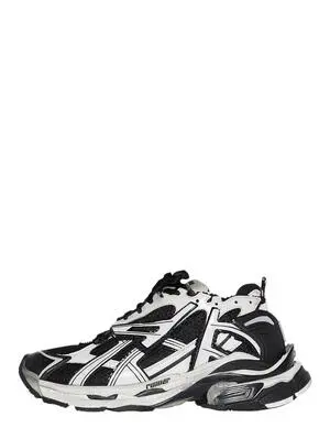 Balenciaga Balenciaga Runner Sneakers Black/white