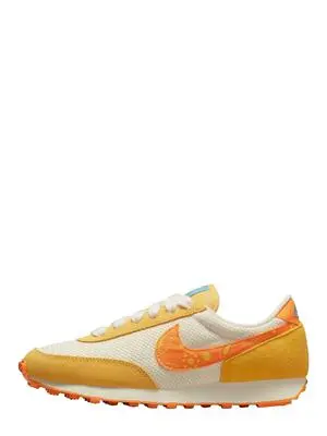 Nike Nike Daybreak Paisley Swoosh Sneakers White/orange
