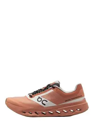 On Cloudsurfer Next Z5 Sneakers - Canyon/white