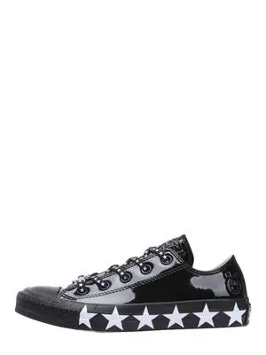 CONVERSE X Miley Cyrus Chuck Taylor All Star Low Patent 'stars - Black