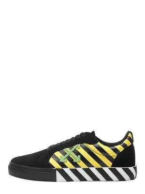 Off-White Low Top Sneakers - Black