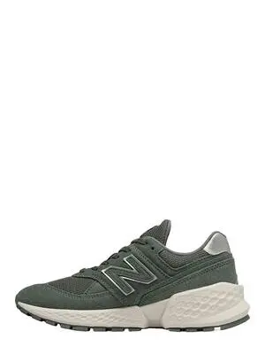 NEW BALANCE 574 Low Top Sneaker - Green