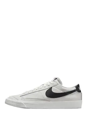 Nike Blazer Low 77 Se Sneakers - Light Bone/sail/light