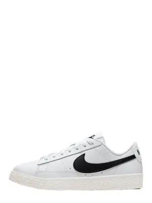 Nike Blazer Low Sneakers - White/white/light Brown