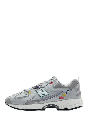 NEW BALANCE New Balance 828 Low Top Sneakers Default Color