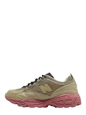 NEW BALANCE X Herschel Supply Co. 801 Sneakers - Red
