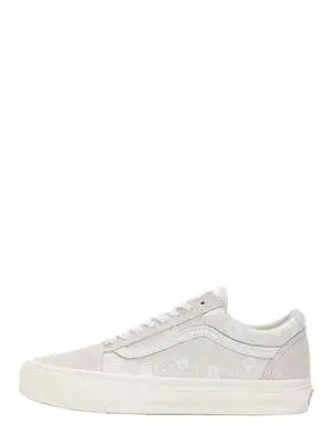 VANS X Undefeated Old Skool Sneakers - White/grey