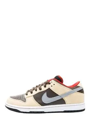Nike Dunk Low Premium Sneakers - Brown