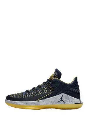 JORDAN Air 32 Low 'michigan Wolverines' Sneakers - Blue