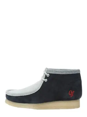 Clarks Wallabee Boots - Navy