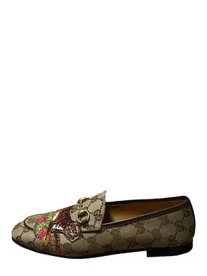 Gucci Embroidered Round Toe Loafer - Beige