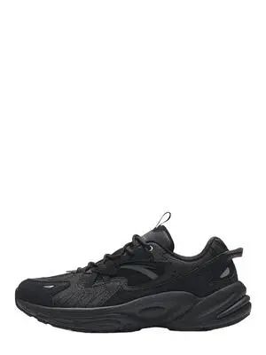 ANTA Tread Adventure Low Top Sneakers - Black