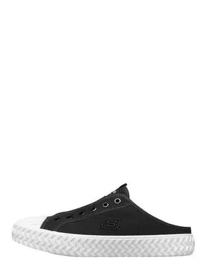 Sketchers Street Trax Low Top Sneakers - Black